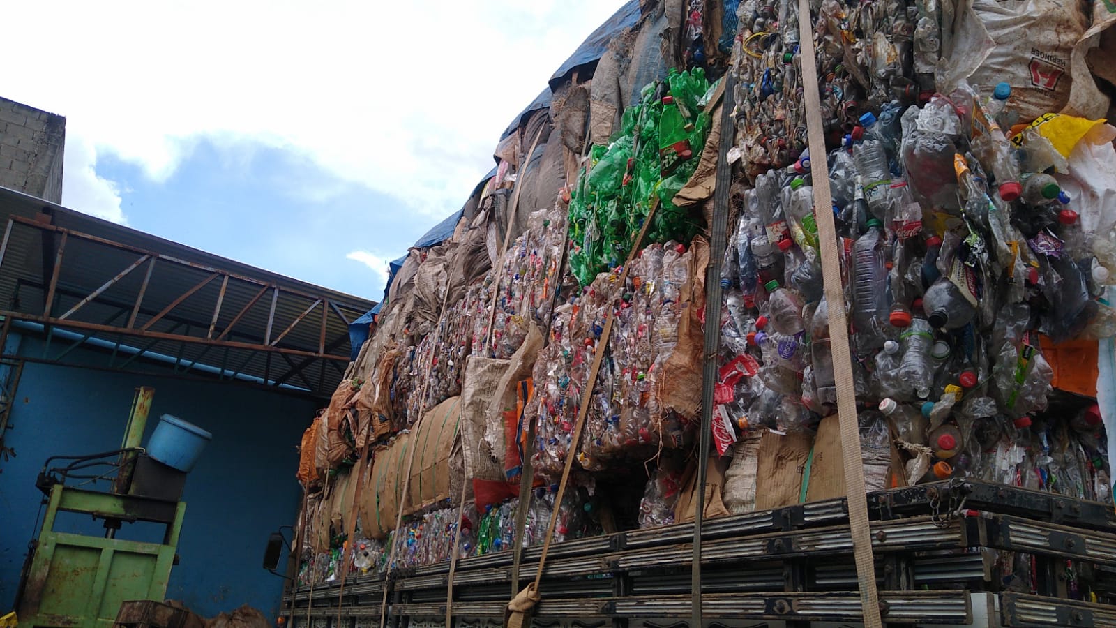 Compra e Venda de Plásticos em Geral | LM Plastic
