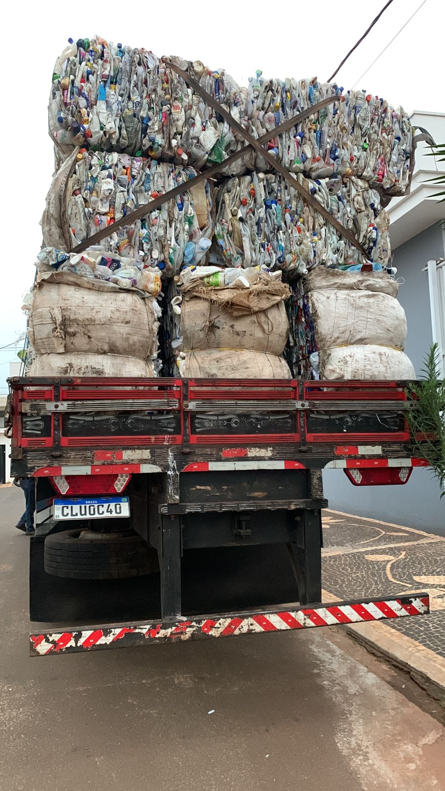 Compra e Venda de Plásticos em Geral | LM Plastic