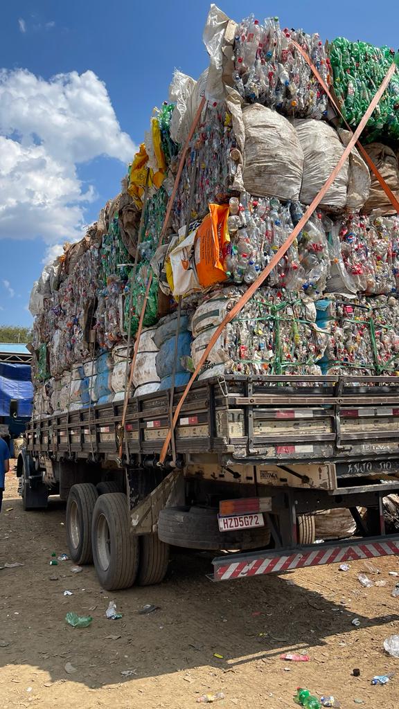 Compra e Venda de Plásticos em Geral | LM Plastic