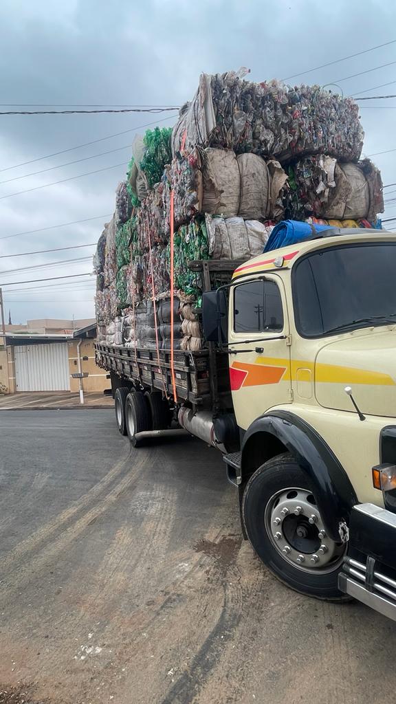 Compra e Venda de Plásticos em Geral | LM Plastic