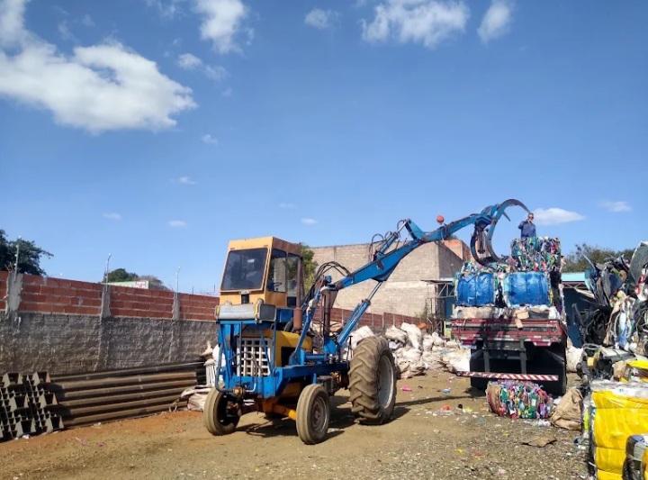 Compra e Venda de Plásticos em Geral | LM Plastic